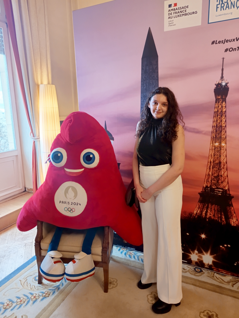 Student Néhémie Cangialosi masters the French language - University of ...