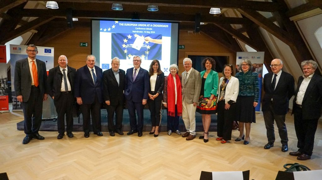 The European Union at a crossroads - University of Luxembourg